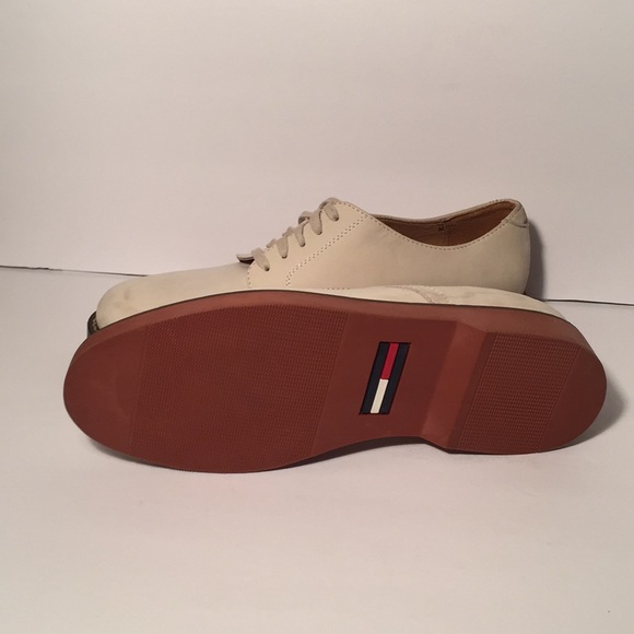 Tommy Hilfiger | Shoes | New Tommy Hilfiger Mens White Suede Bucks Sz9 ...